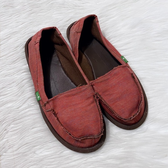 Sanuk | Shoes | Sanuk Heather Brick Red Canvas Sidewalk Surfer Slip On ...